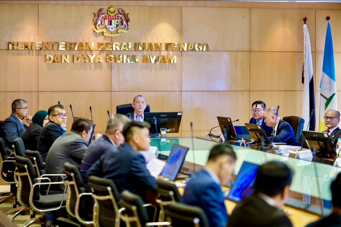 - Laman Web Jabatan Premier Sarawak